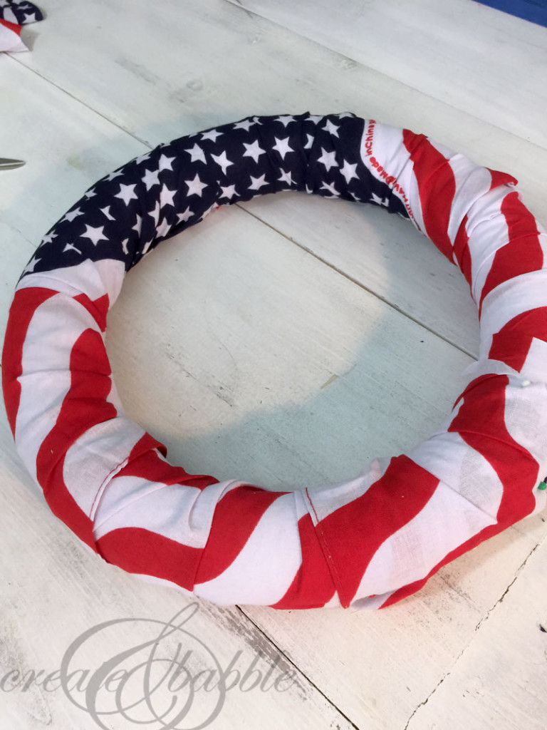 A quick and easy to make patriotic wreath