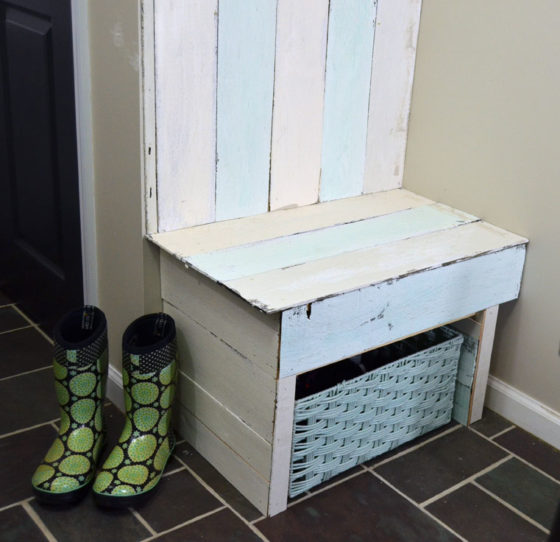 Pallet Wood Entryway Bench