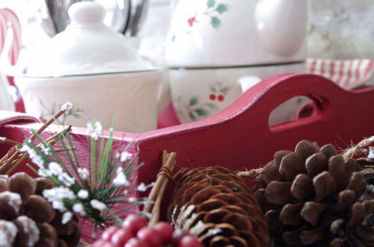 Farmhouse Christmas Serving Tray - Create and Babble