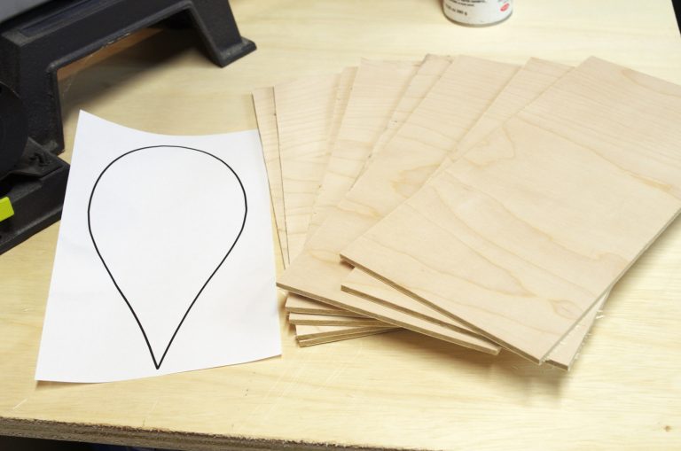 How To Make a Wooden Flower - Create and Babble