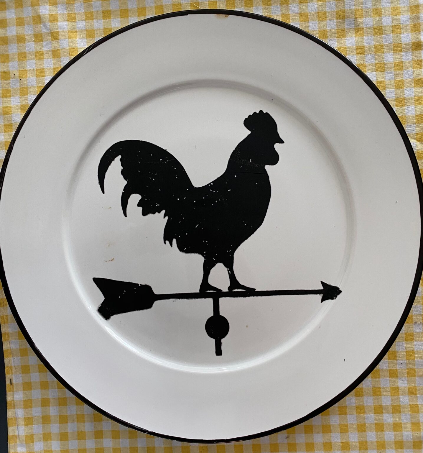 Easy to Make Farmhouse Plates - Create and Babble